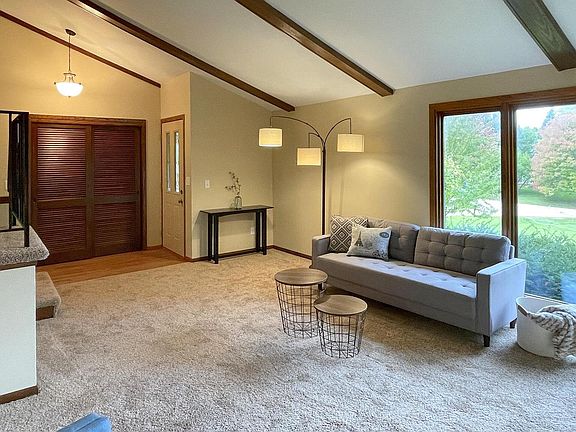 N81W22270 Katherine COURT, Lisbon, WI 53089 | MLS #1854057 | Zillow