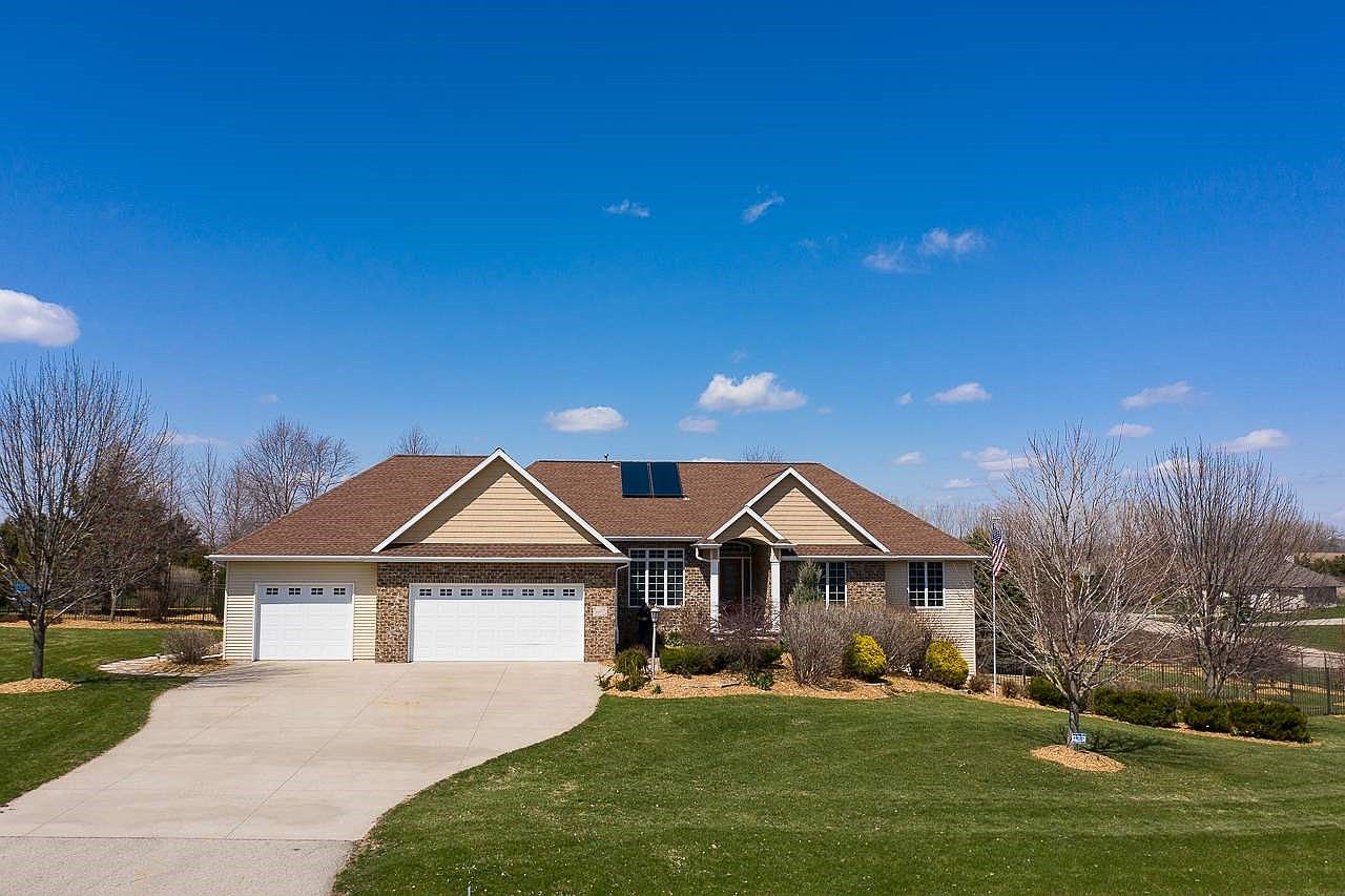 3524 Golden Harvest Dr, Neenah, WI 54956 | Zillow