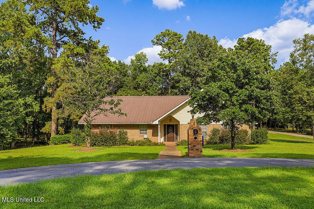 113 McGregor St N, Wiggins, MS 39577 | MLS #4100512 | Zillow