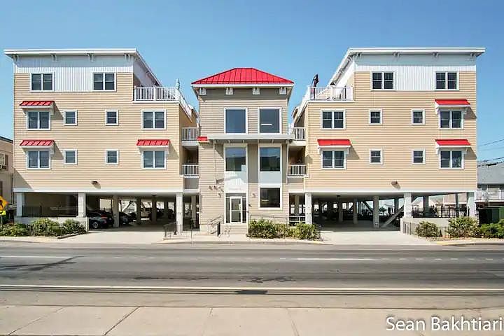 128 Ashworth Ave #206, Hampton, NH 03842 | Zillow