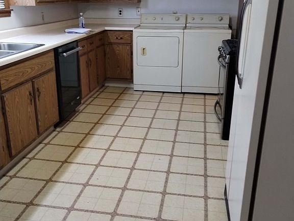 15660 Route 286 Hwy W #A, Clarksburg, PA 15725 | Zillow