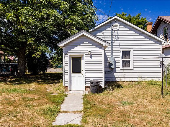 10 6th Ave E, Polson, MT 59860 | MLS #30011292 | Zillow