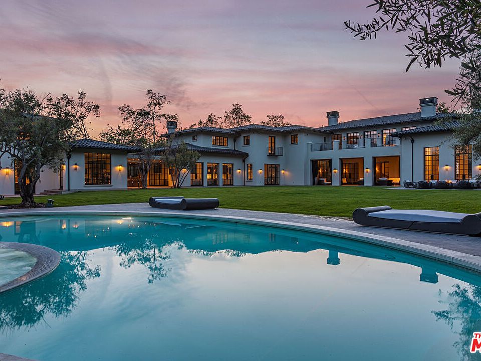 271 S Mapleton Dr, Los Angeles, CA 90024 | MLS #23-282221 | Zillow