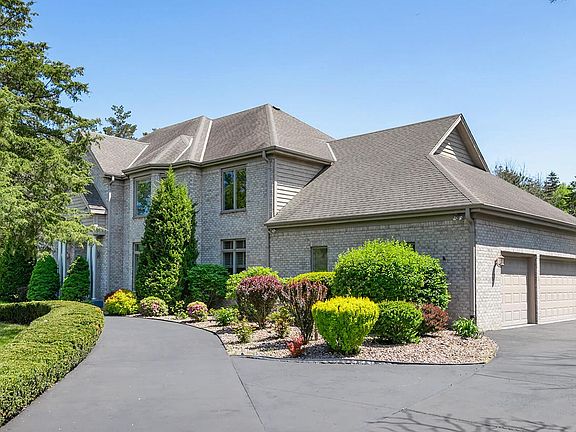 1205 Robin LANE, Racine, WI 53402 | MLS #1850412 | Zillow