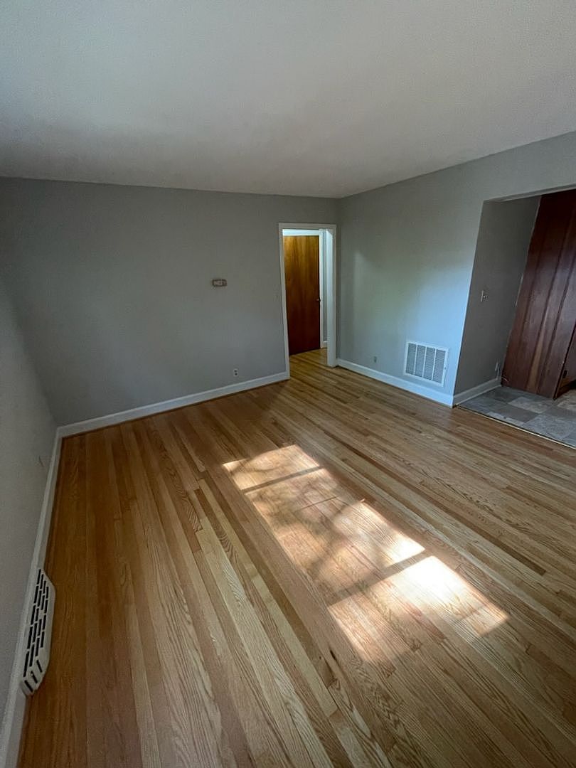 2425 Queen St APT 4, Winston Salem, NC 27103 | Zillow