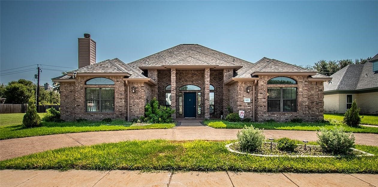 623 E Broadway St, Portland, TX 78374 | MLS #448405 | Zillow