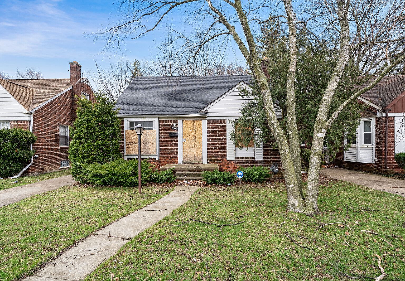 11976 Lakepointe St, Detroit, MI 48224 | Zillow