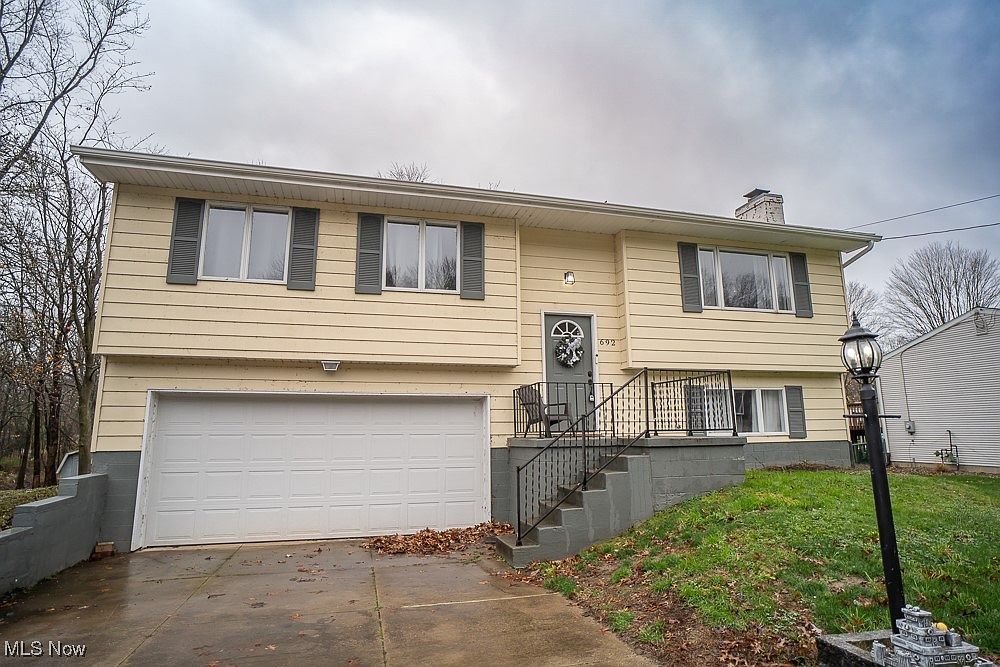 692 Zeletta Dr, Akron, OH 44319 | Zillow