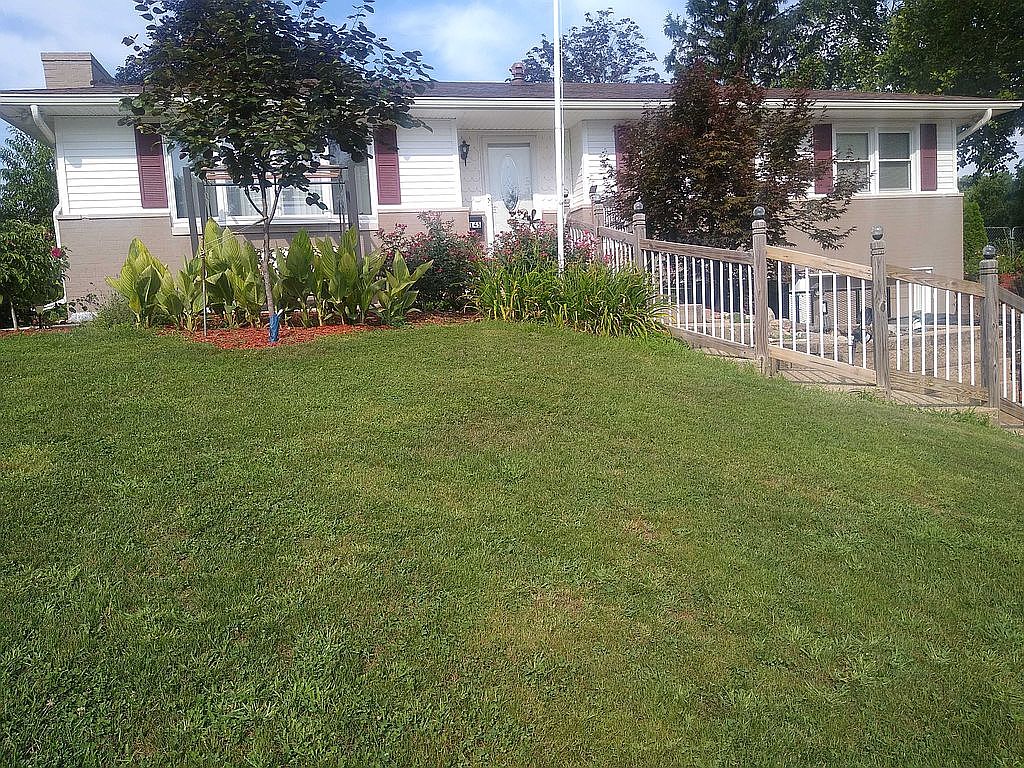 145 N Lake Shore Dr, Decatur, IL 62521 | Zillow