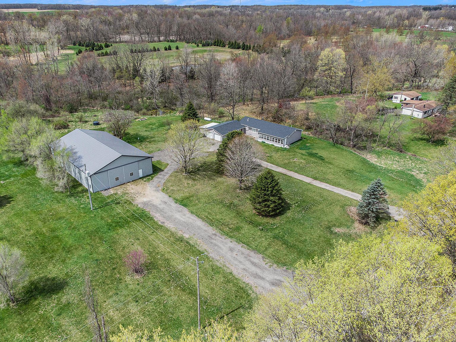 6100 Brown Rd, Jonesville, MI 49250 | MLS #24018904 | Zillow