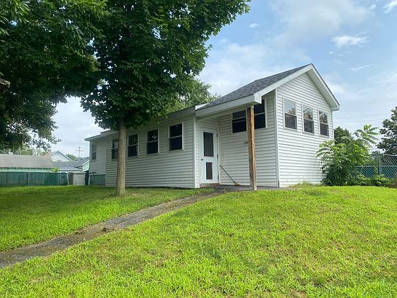 11 Chestnut St, Fort Edward, NY 12828 | MLS #11192864 | Zillow