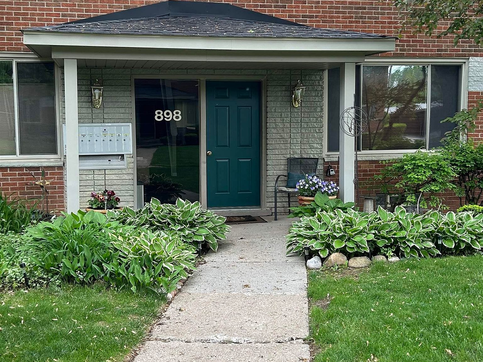 898 N Adams Rd, Birmingham, MI 48009 | Zillow