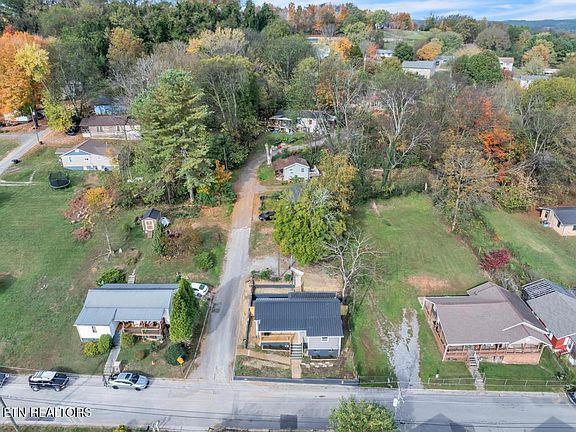 208 Collins St, Loudon, TN 37774 | Zillow