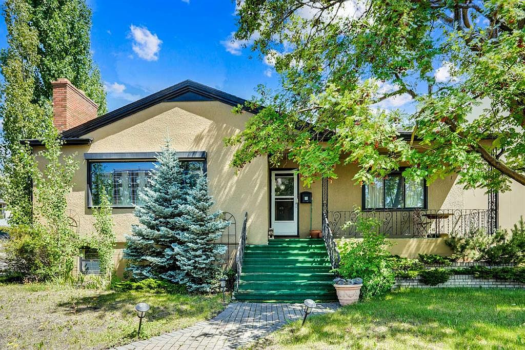 1334 W Crescent Rd NW, Calgary, AB T2M 4A9 | MLS #A2239772 | Zillow