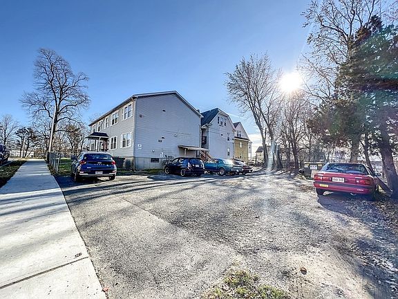 4-10 Tracy St, Springfield, MA 01104 | Zillow