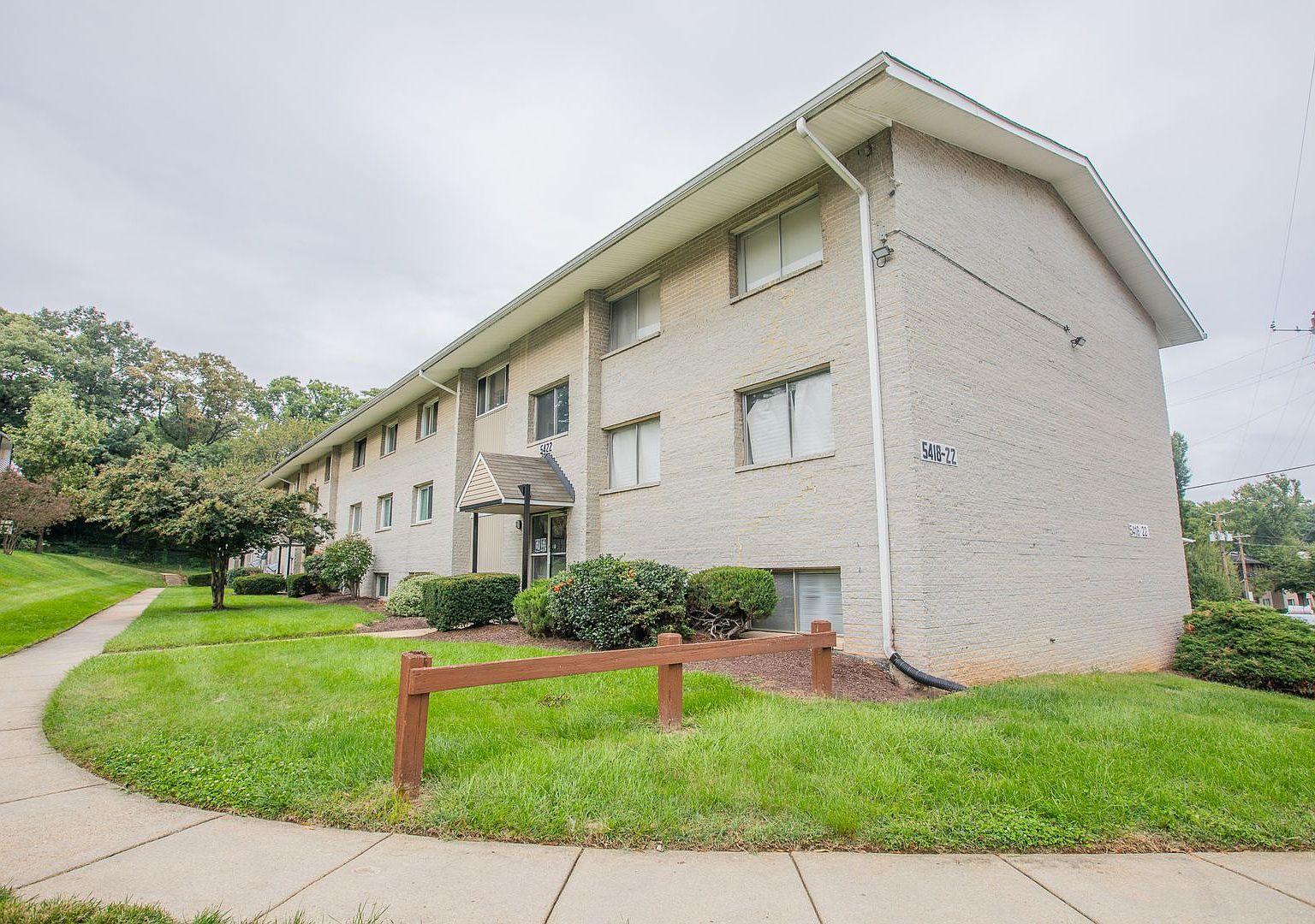 5422 85th Ave APT T2, Hyattsville, MD 20784 | Zillow