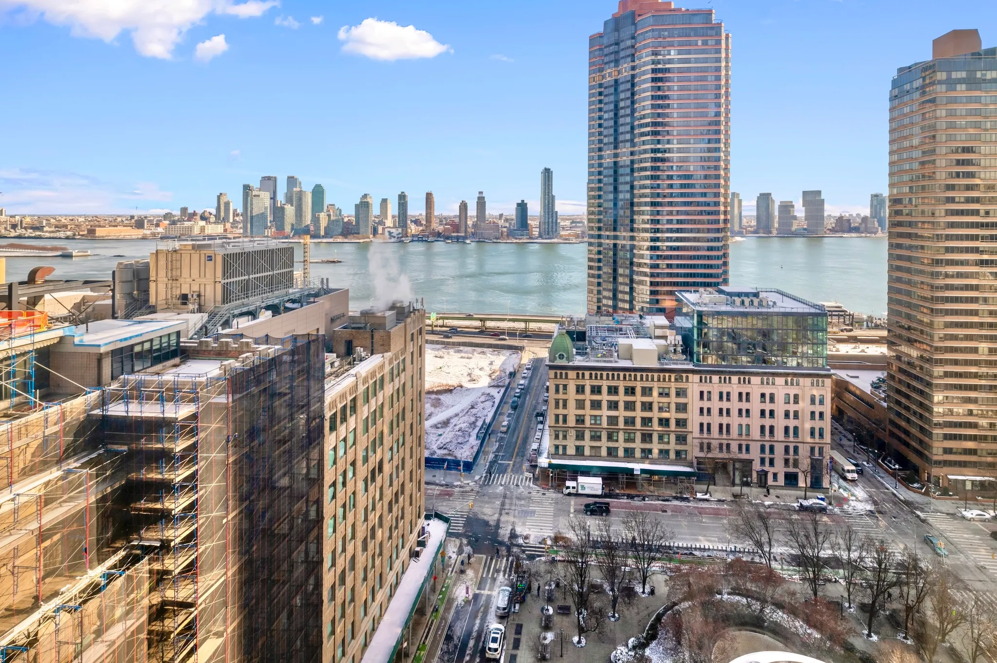 330 East 38th Street #22I in Murray Hill, Manhattan | StreetEasy