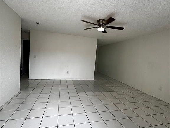 3423 Hi St #3423, Lake Worth, FL 33461 | Zillow