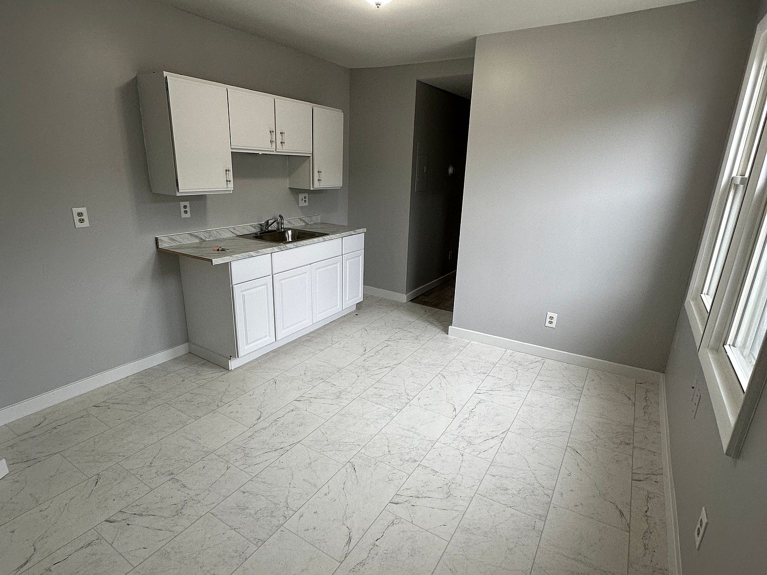 65 Fairview St #3R, Waterbury, CT 06710 | Zillow