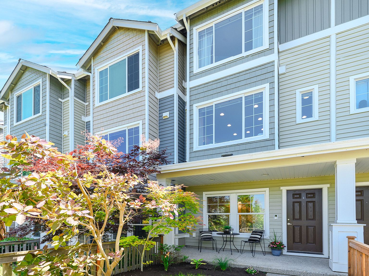 6424 High Point Dr SW #204, Seattle, WA 98126 | Zillow