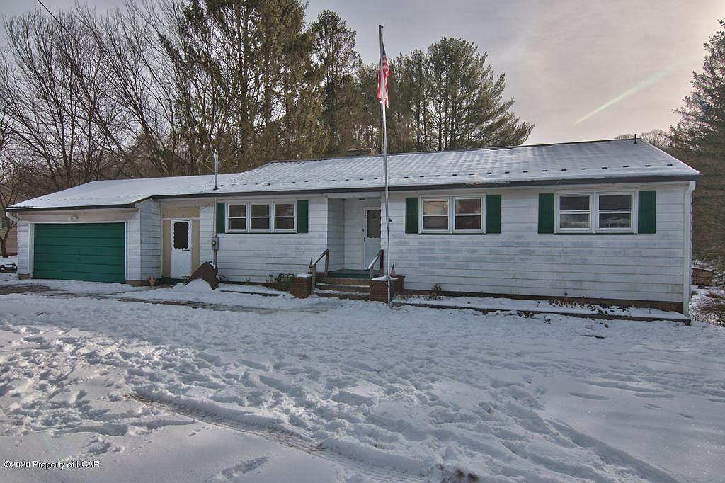 296 Overbrook Ave, Dallas, PA 18612 | Zillow