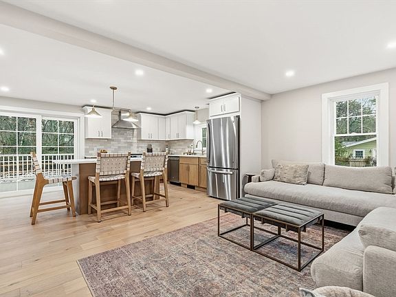 68 Lakeside Dr, Barnstable, MA 02630 | Zillow