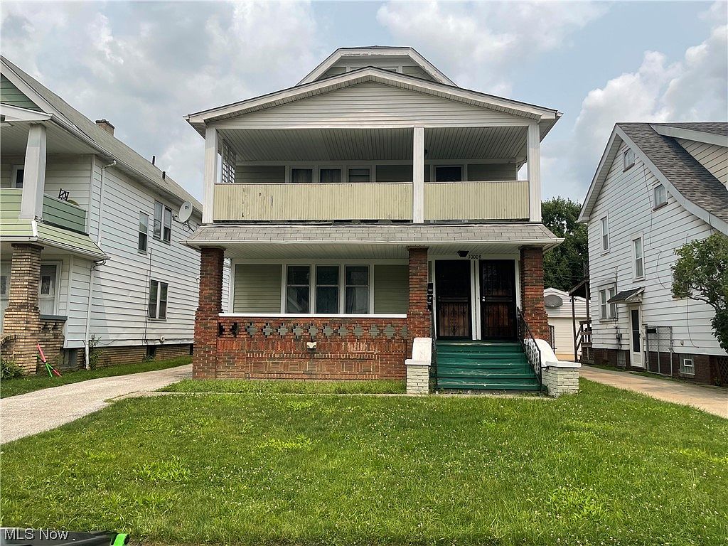 10009 Greenview Ave, Garfield Heights, OH 44125 | Zillow