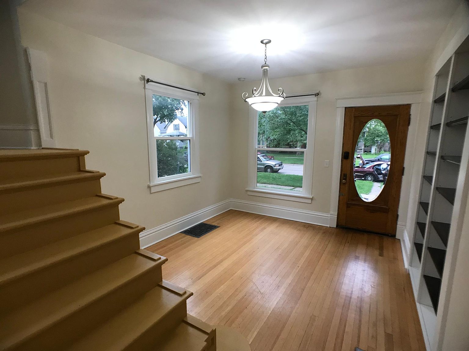 1541 D Ave NE #A, Cedar Rapids, IA 52402 | Zillow