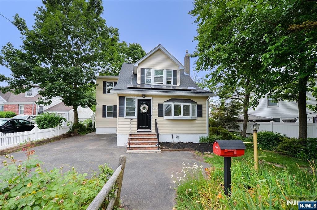 250 Prospect Ave, Bergenfield, NJ 07621 | Zillow