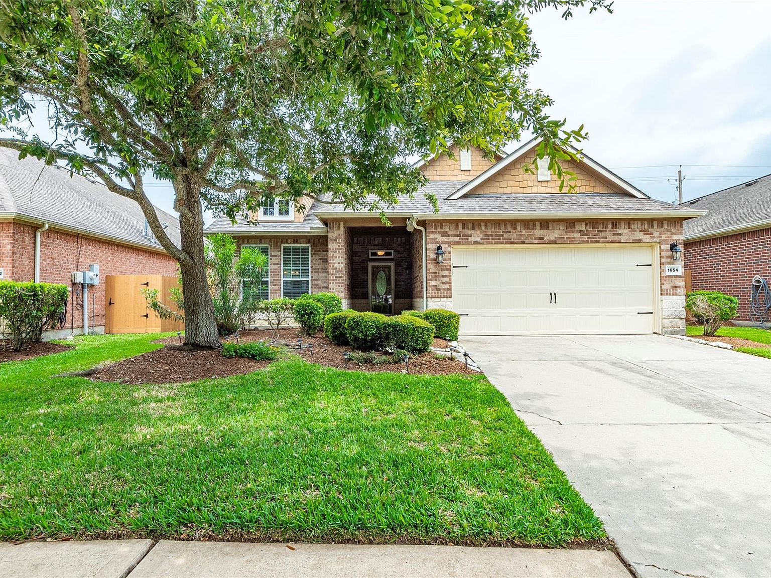 1654 Cecina St, League City, TX 77573 | MLS #95047786 | Zillow