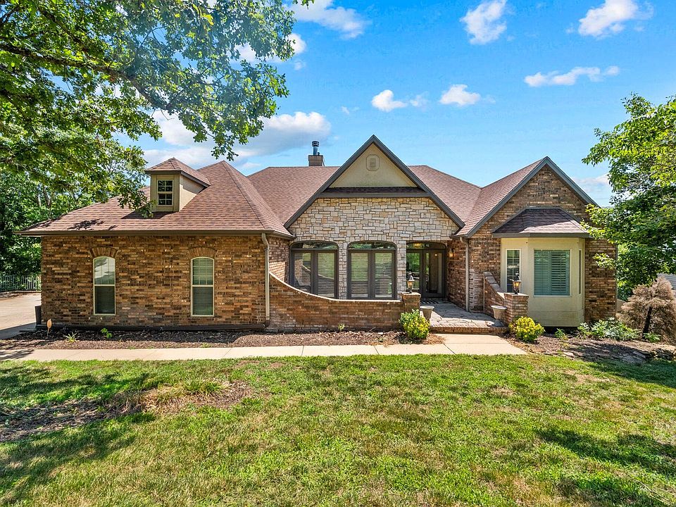 1007 Silvercrest Place, Reeds Spring, MO 65737 | MLS #60281822 | Zillow