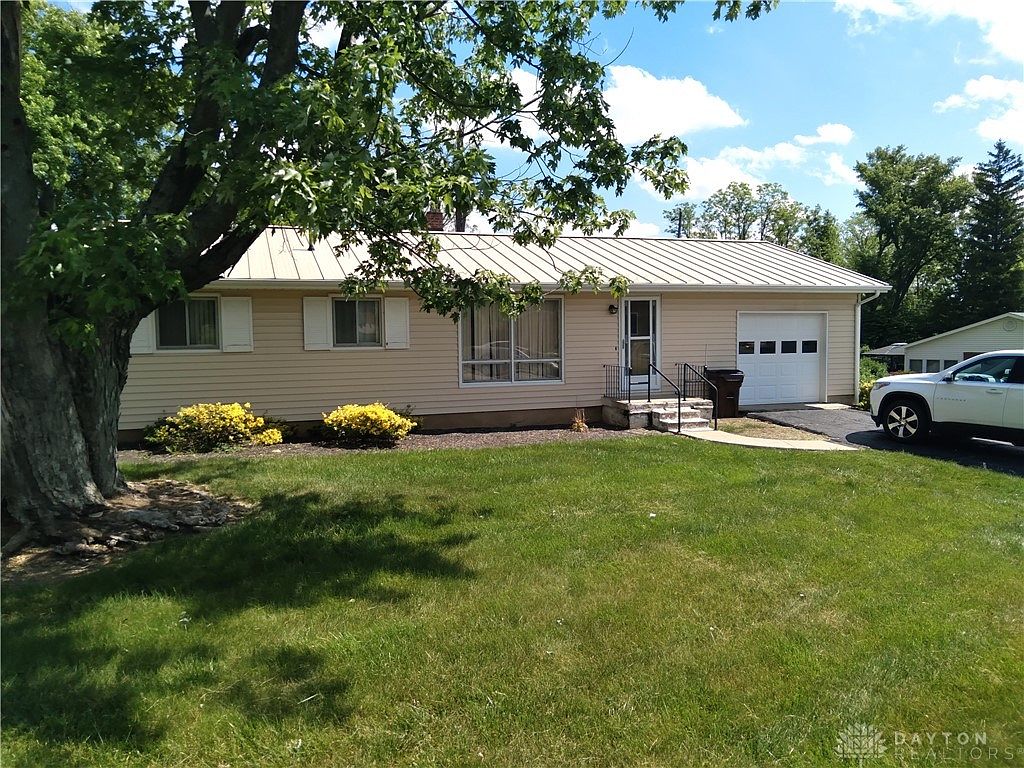400 W Hendricks St, Camden, OH 45311 | Zillow