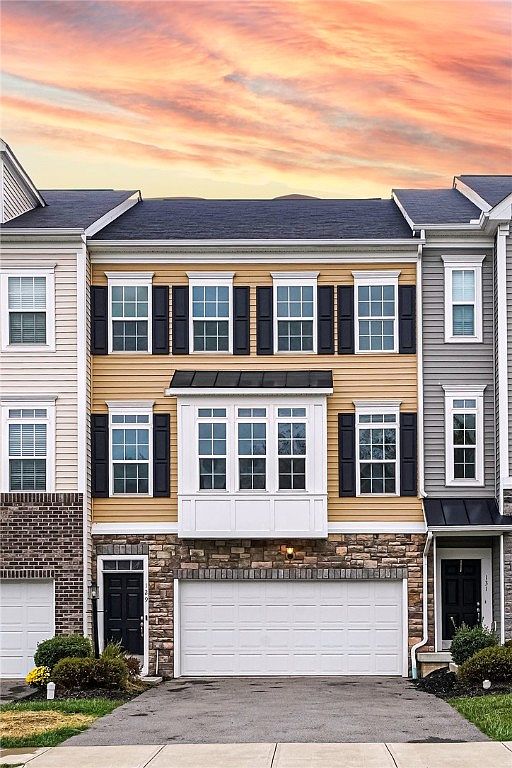 129 Robert St, Imperial, PA 15126 | Zillow