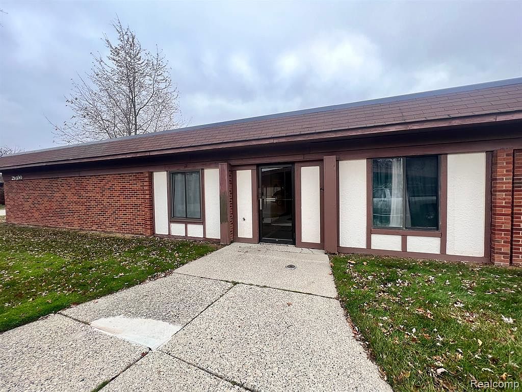 29900 Grand Oaks Dr APT 25, Warren, MI 48092 | MLS #20230101101 | Zillow
