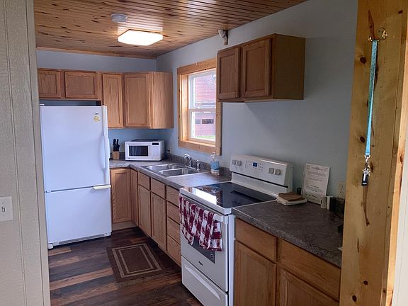 8392 E Flowage Ln #A & B, Gordon, WI 54838 | MLS #6440842 | Zillow