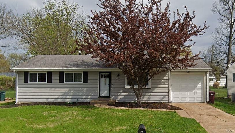 301 Peffer Ln, Fenton, MO 63026 | MLS #24063494 | Zillow