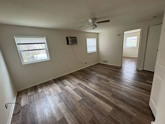 508 Elm Ridge Rd #8A, Carpentersville, IL 60110 | Zillow