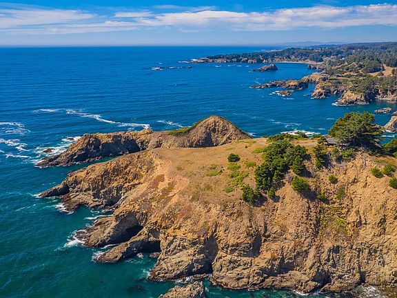 50500 W Buckhorn Cove Rd, Little River, CA 95456 | MLS #322032310 | Zillow