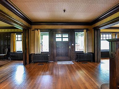 3 Millikin Pl, Decatur, IL 62522 | Zillow