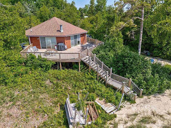 2694 S Wiggins Point Trl, Manistique, MI 49854 | Zillow