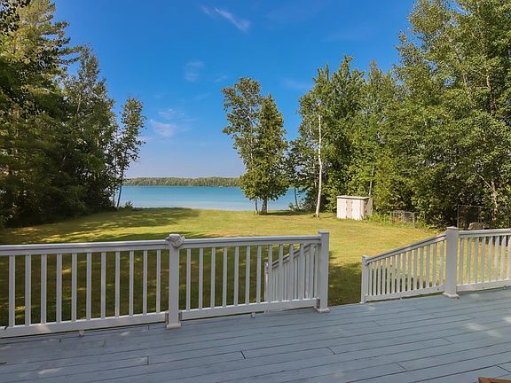 7734 N Shore Ct, Grawn, MI 49637 | MLS #1915825 | Zillow
