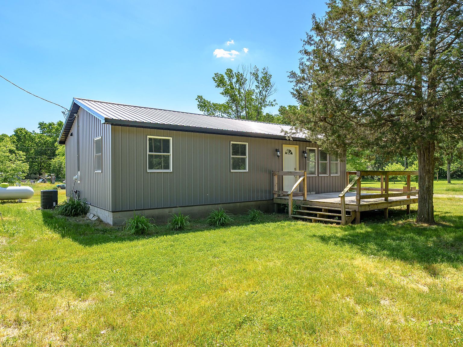 79971 39th St, Decatur, MI 49045 | Zillow