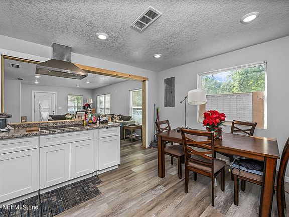 9257 7TH Avenue, Jacksonville, FL 32208 | MLS #2029796 | Zillow