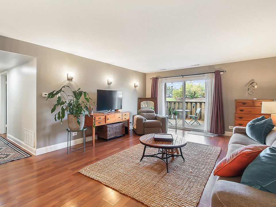 4704 Euclid Ave APT 1D, Rolling Meadows, IL 60008 | Zillow
