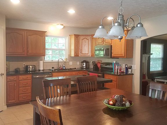 3752 W Wilderness St, Springfield, MO 65807 | Zillow