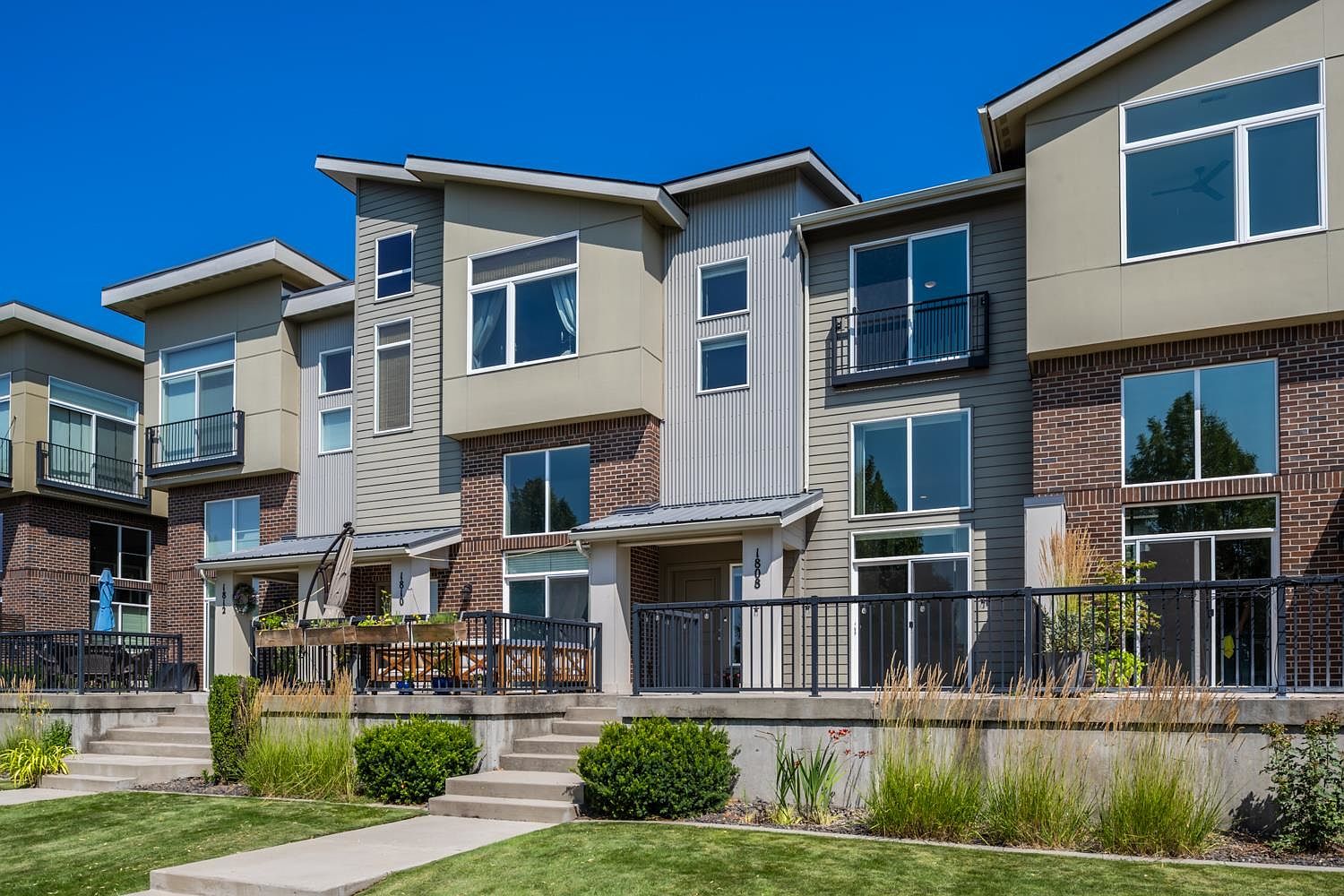 1808 W Summit Pkwy, Spokane, WA 99201 | Zillow