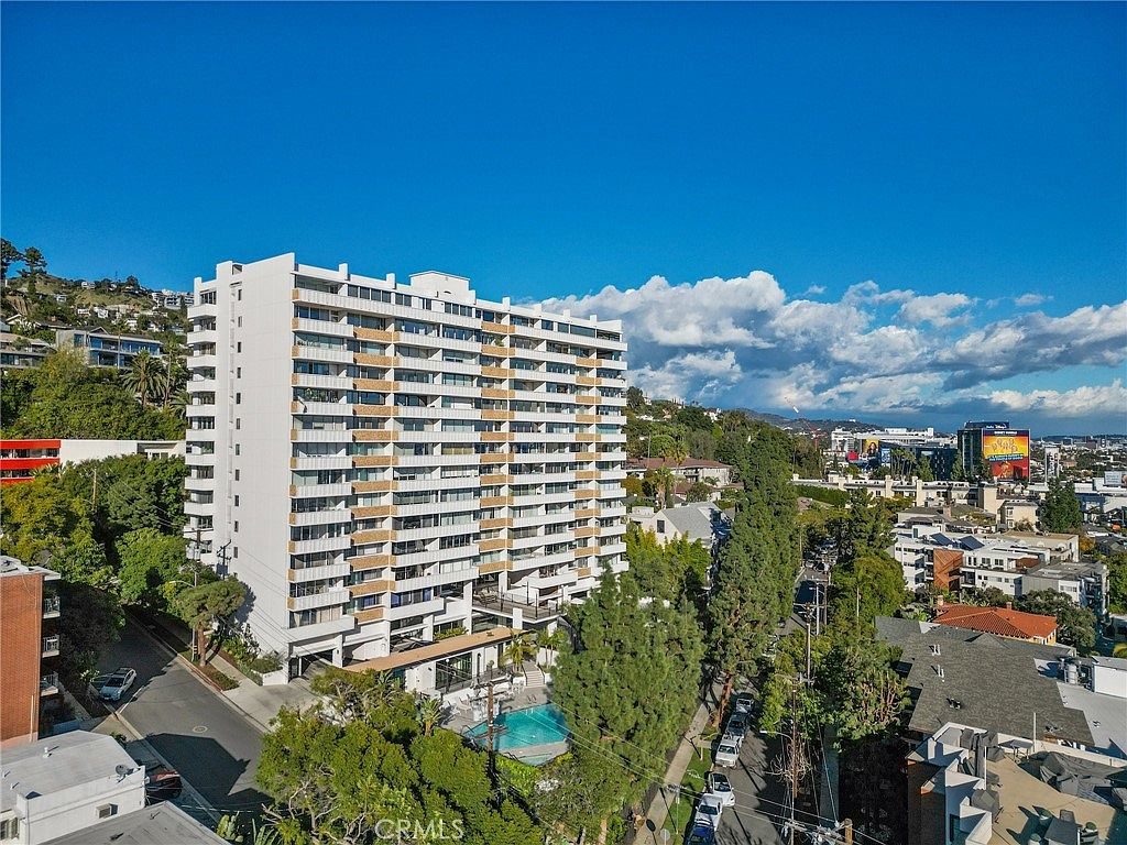8787 Shoreham Dr APT B5, West Hollywood, CA 90069 | MLS #SR24022872 ...