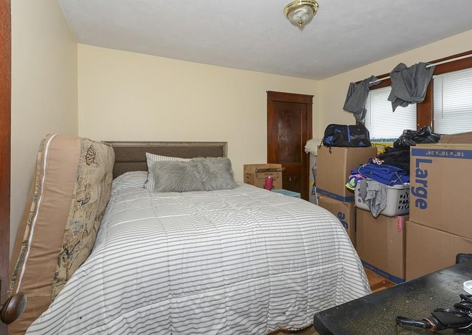 204 Perry Ave Worcester, MA | Zillow - Apartments for Rent in Worcester