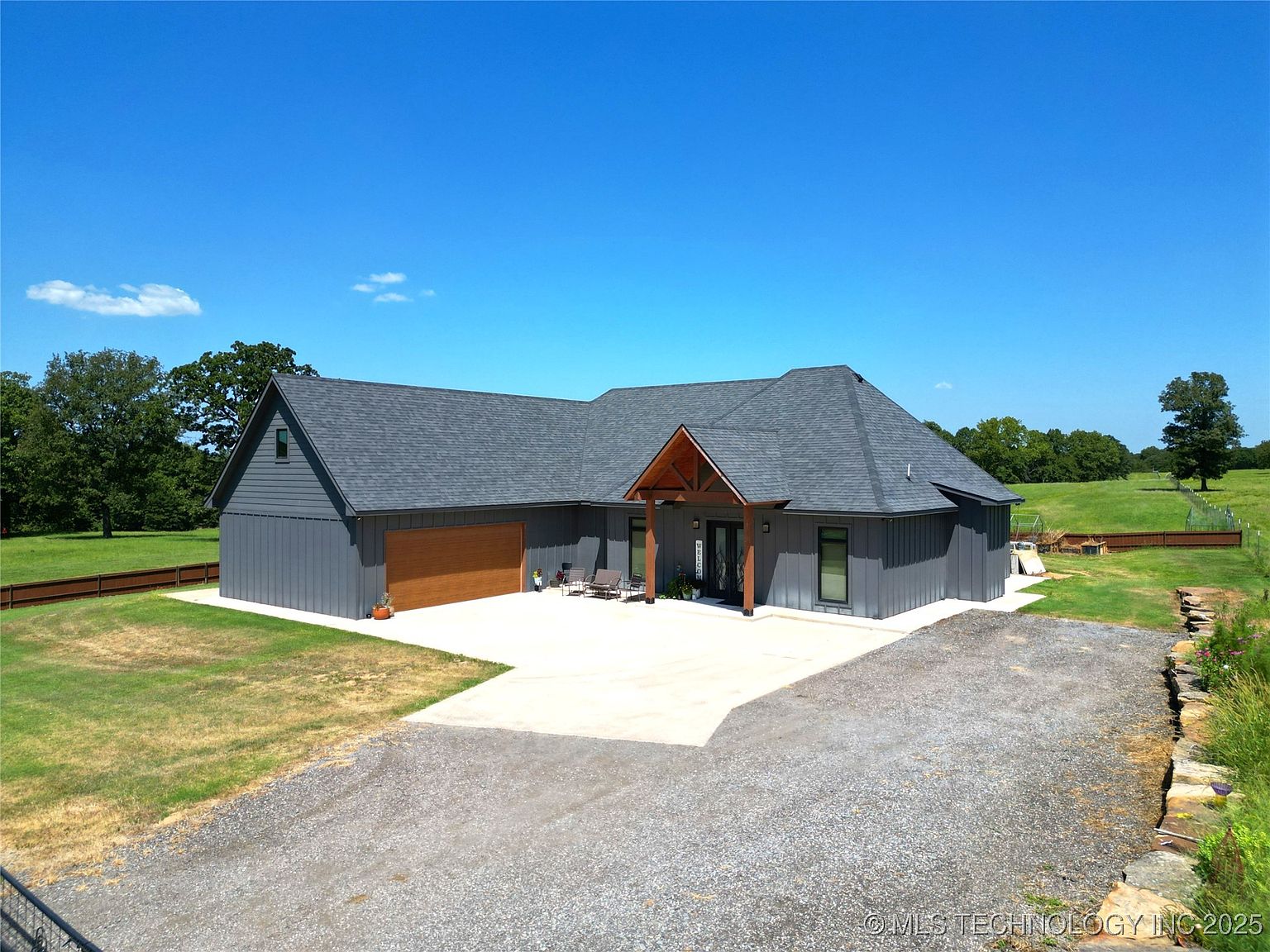 28300 County Road 1590, Tupelo, OK 74572 | MLS #2532420 | Zillow