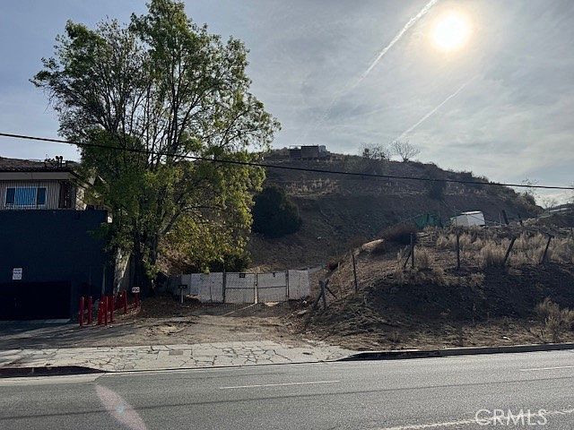 10150 Sunland Blvd Sunland CA | Zillow